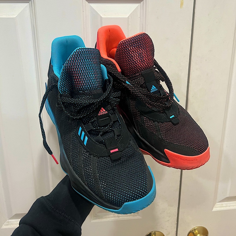 Men’s Adidas Lightning Strike Basketball Sneakers - Gem